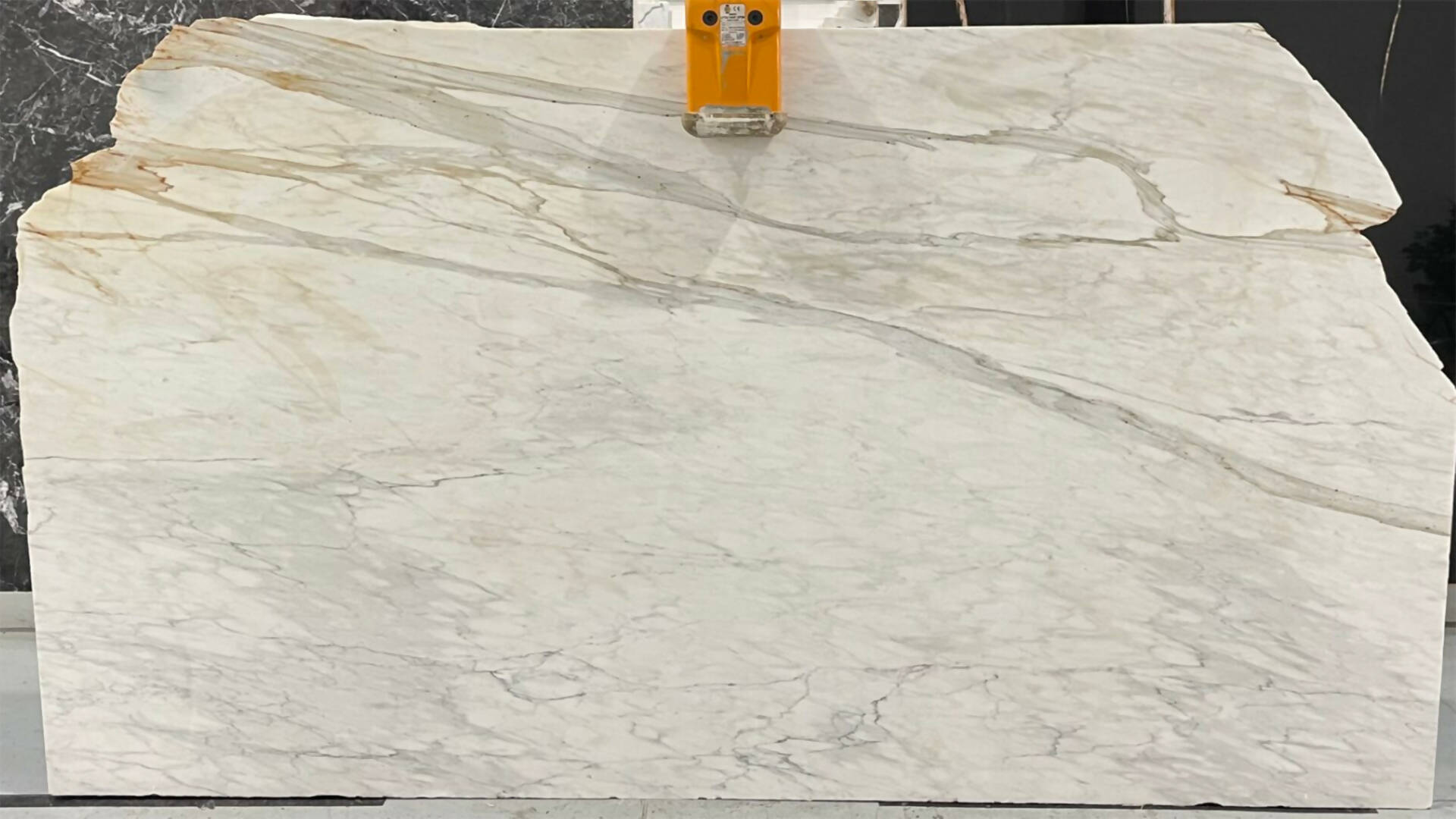 CREAM WORKTOPS– Pattern_Veins– www.work-tops.com