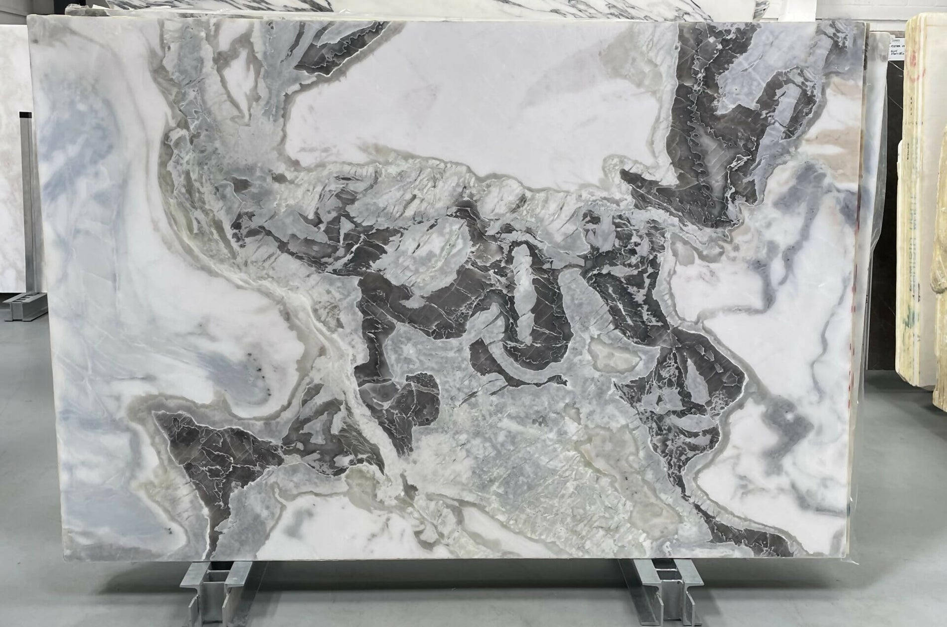 Oyster White Quartzite UK | Bookmatching Stone Designs | www.work-tops.com