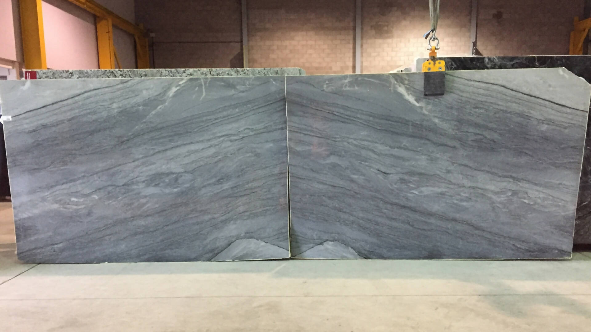 Platinus Quartzite Available in UK | Durable Worktop | www.work-tops.com