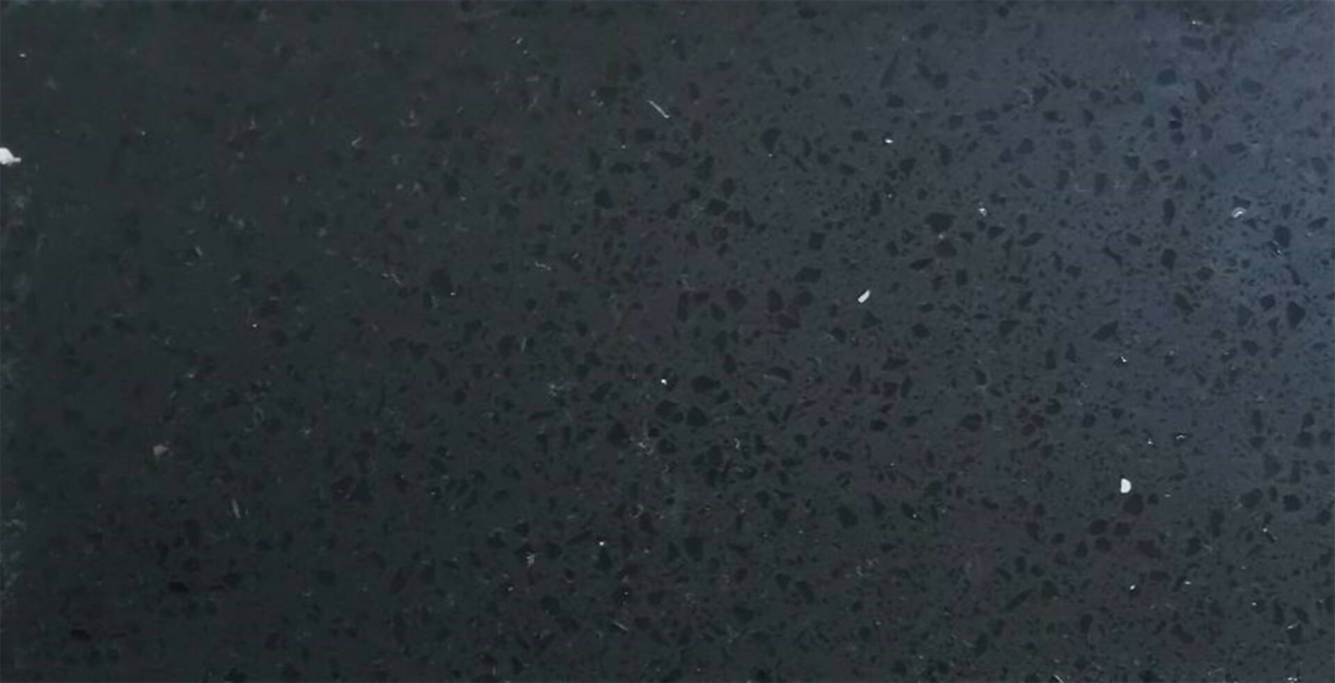 30mm Quartz Worktops | Retail & Residential Installation – Pattern_Mirror