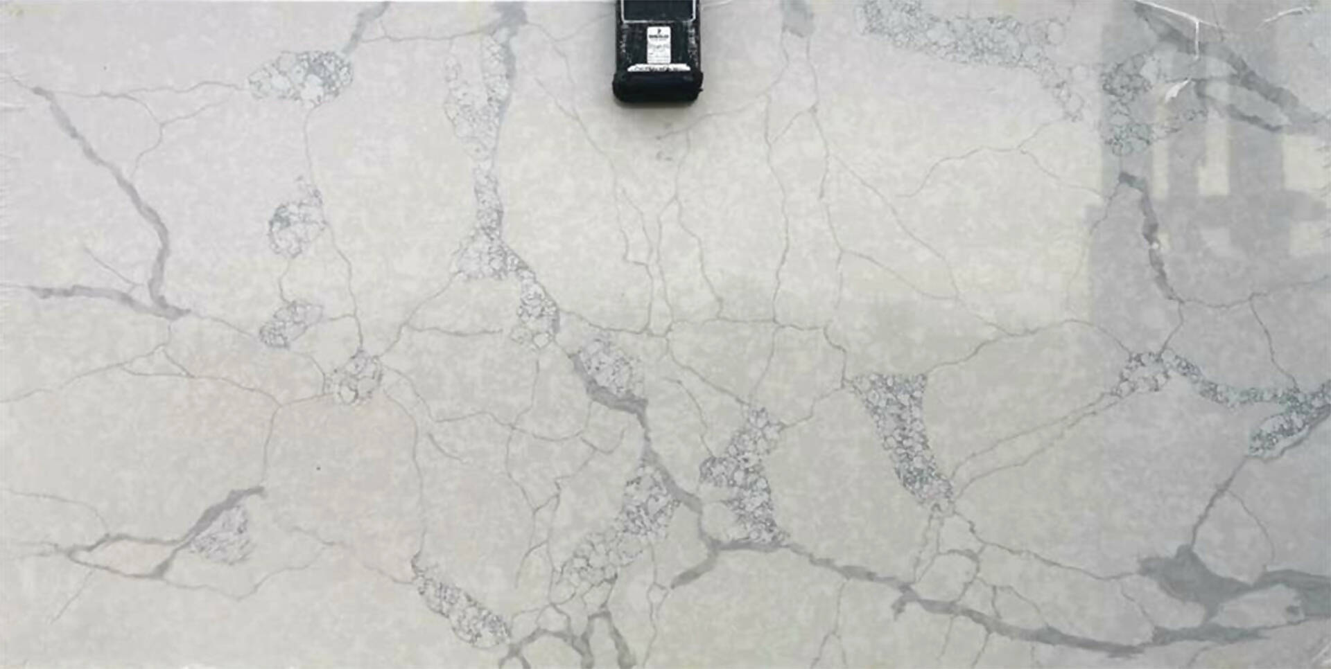 BIANCO ECLIPSE QUARTZ