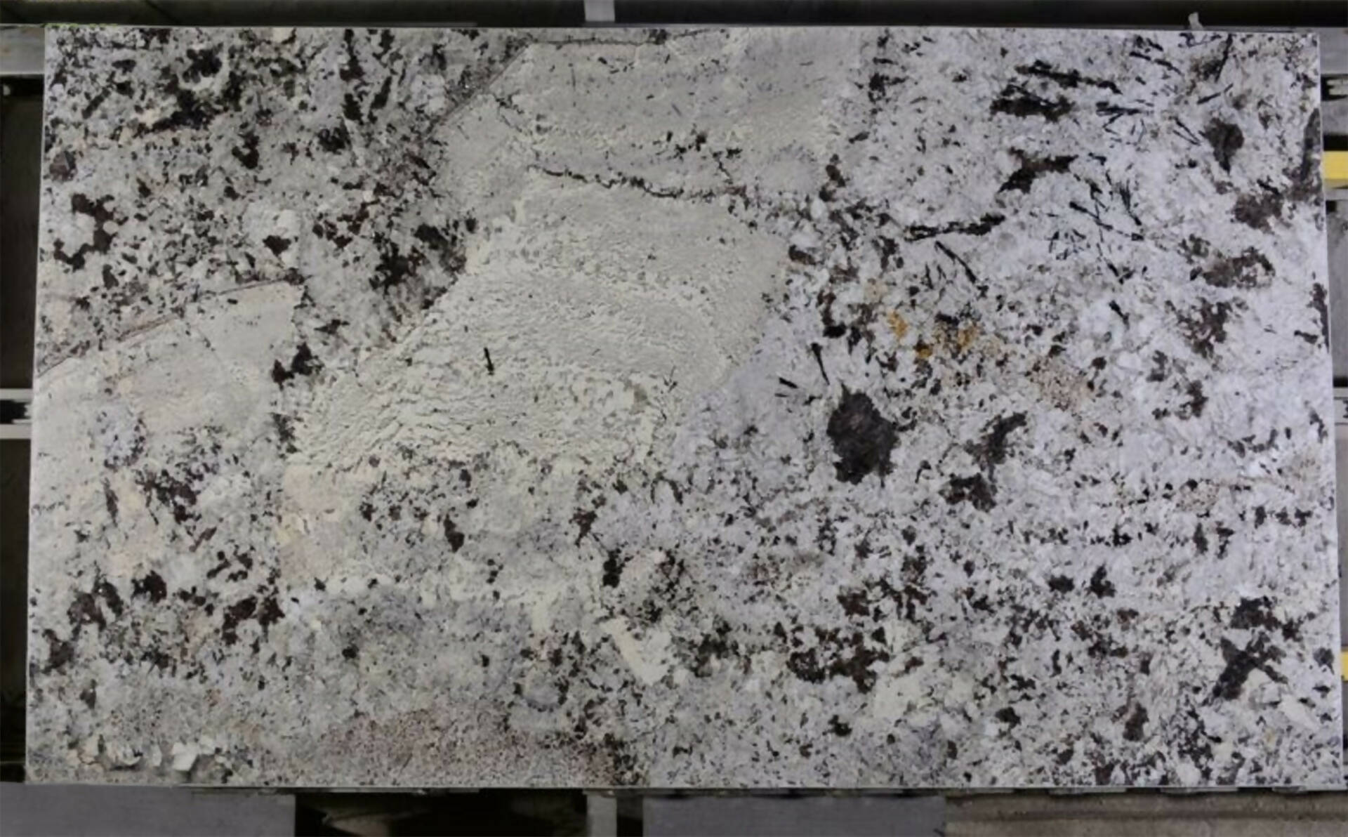 Black and Gold kitchen worktops Variety, Benefit & Fitting– Pattern ...
