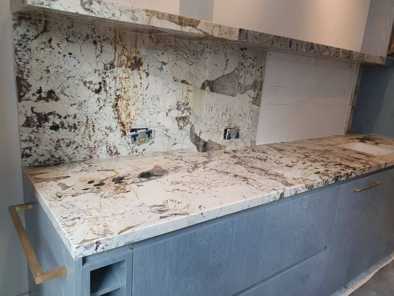 Patagonia Bookmatch Granite available in UK| Bookmatched Granite